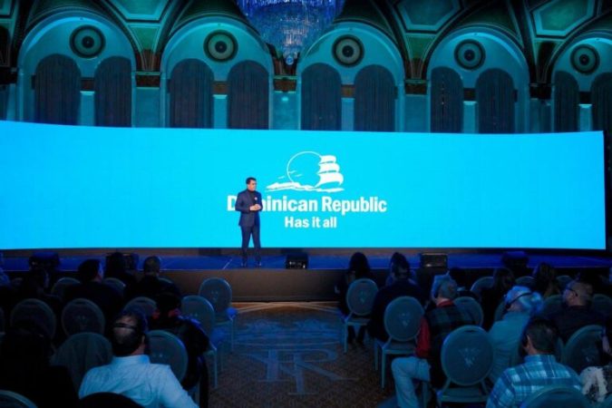 Collado promueve atractivos turísticos ante touroperadores y agencias ...