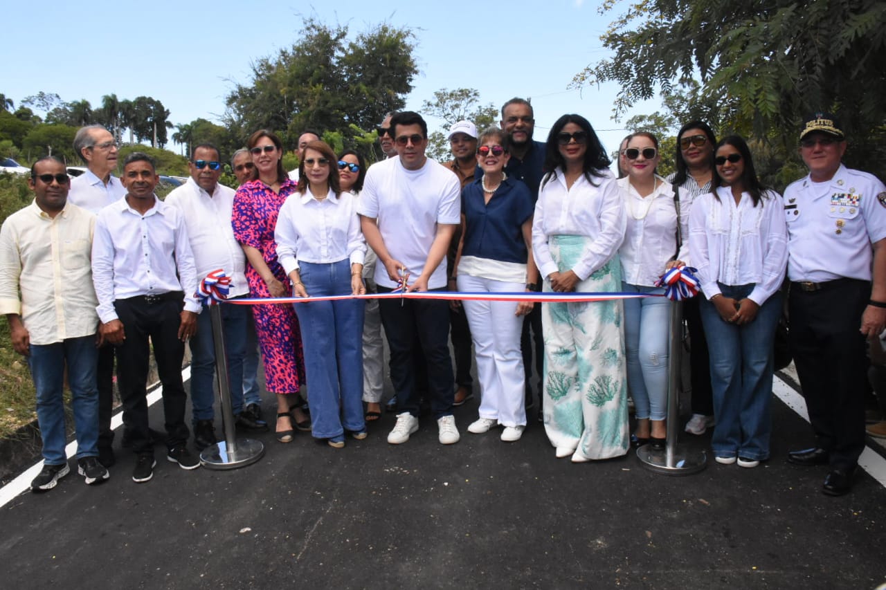 Collado inaugura reconstrucción calles en municipio turístico de Sosúa ...